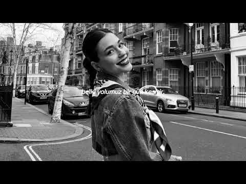 Zeynep Akay #karantina #kitapcekilisi #edit #love #karantina #beyzaalkoç #ytdayibenionecikarnolur #