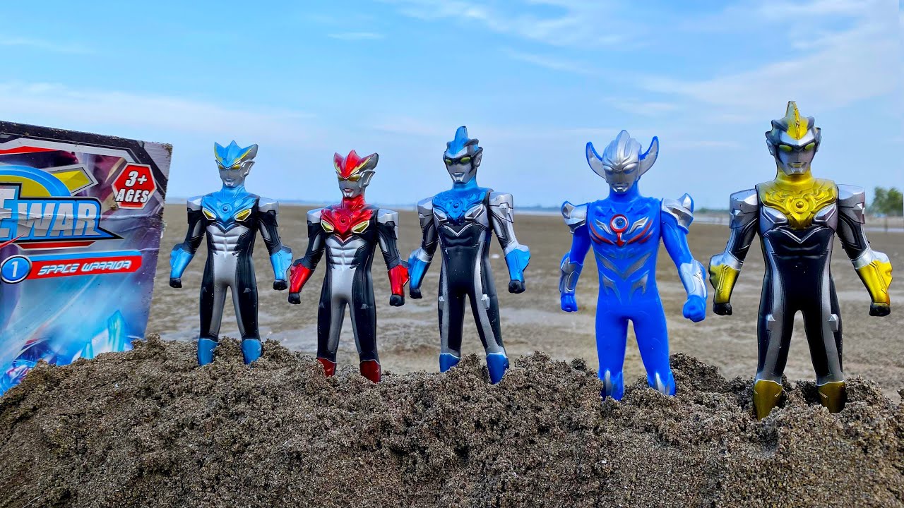 Mencari mainan di pasir pantai, ultraman baru, ultraman zero, ultraman ...