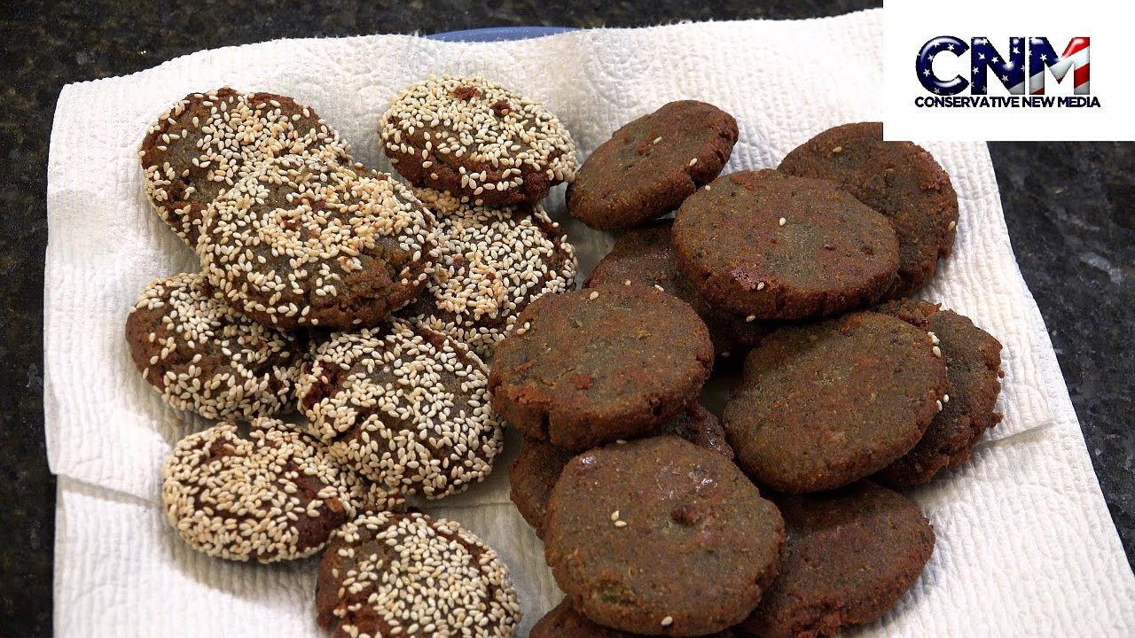 Salma's Kitchen - How to Make Falafel in 4K Ultra HD! - YouTube