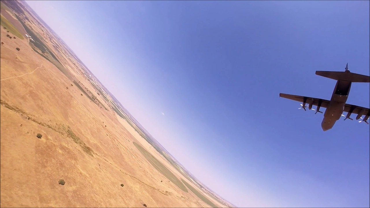 Dutch C130 CDS air drop, 336SQN, 4 CDS bundles - YouTube