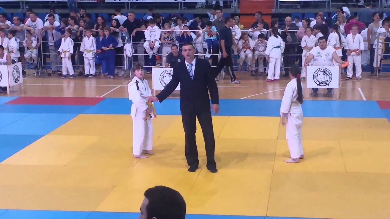 Andrea Popović - Medjunarodni Turnir u džudou (Vršac 2015) - Prva borba ...