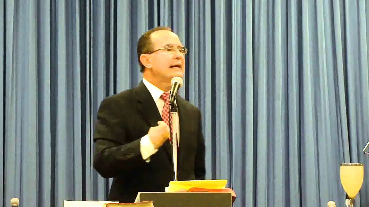 2(d4) Pastor Moises Roman -La Iglesia Es Poderosa en Cristo - YouTube