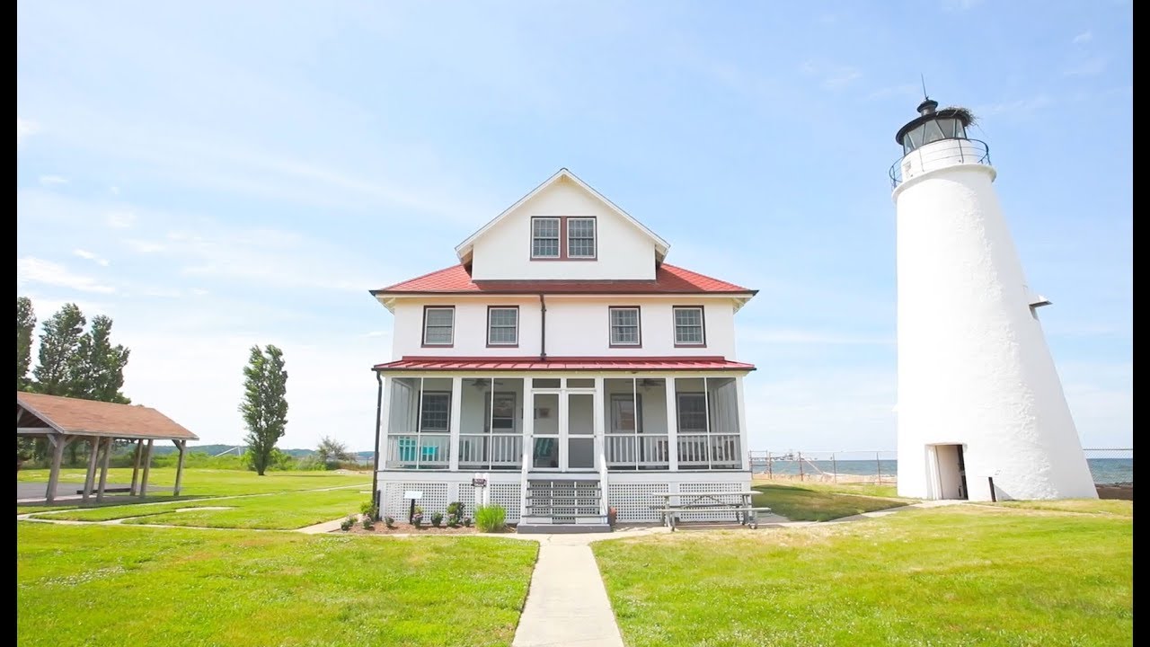 Cove Point Lighthouse - YouTube
