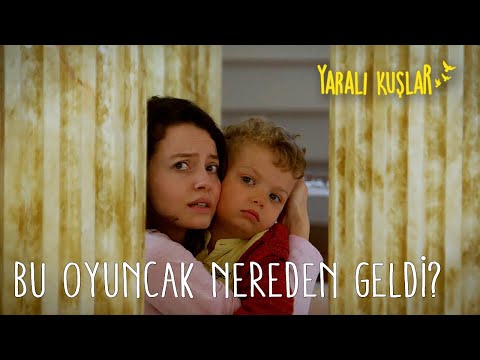 Levent, Ömer'e bağırıyor... | Yaralı Kuşlar 14. Bölüm (ENG SUB)