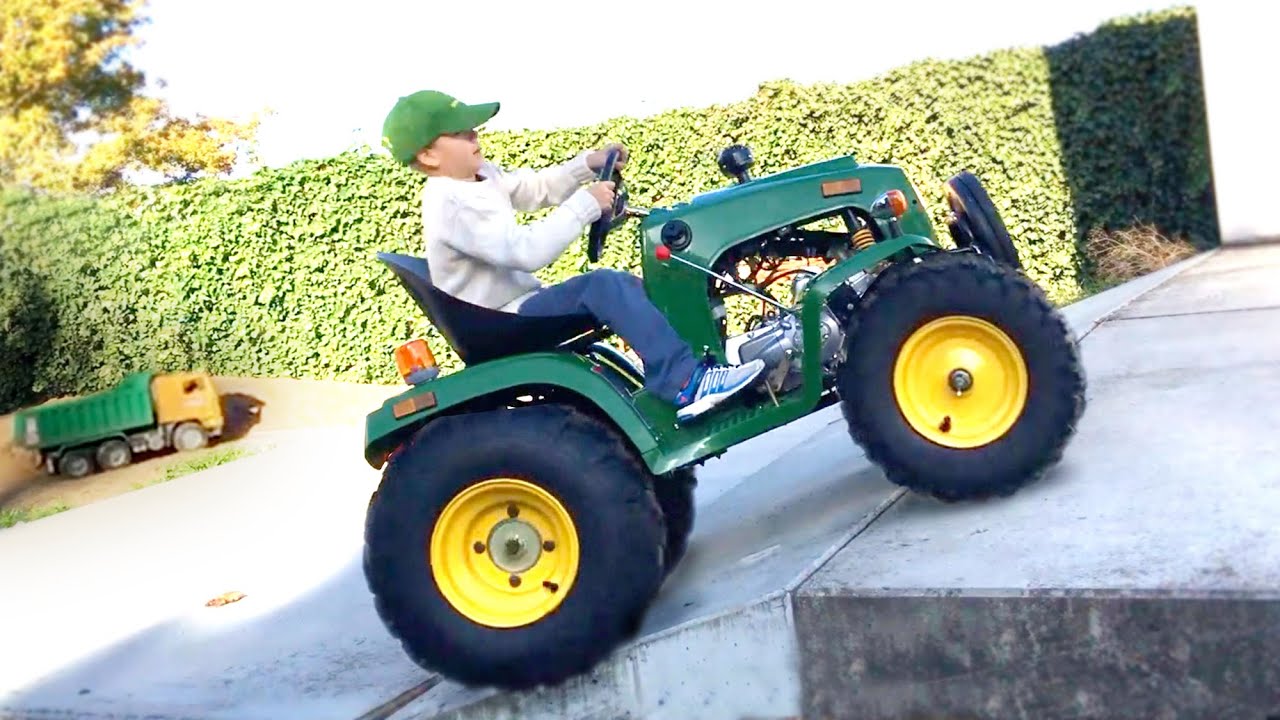 Children JOHN DEERE Tractor Gasoline Motor! - YouTube