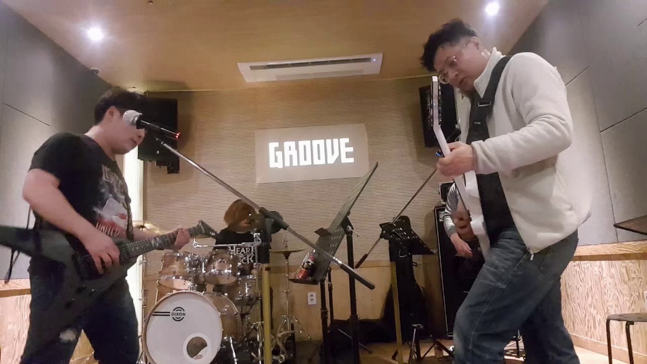 Metallica Tribute Band Worklica - Hit the lights - YouTube
