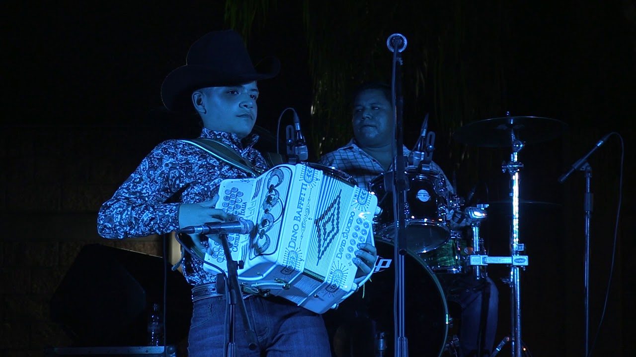 DAVID SAUCEDO - POLKA - VIDEO "TARASCO" - YouTube