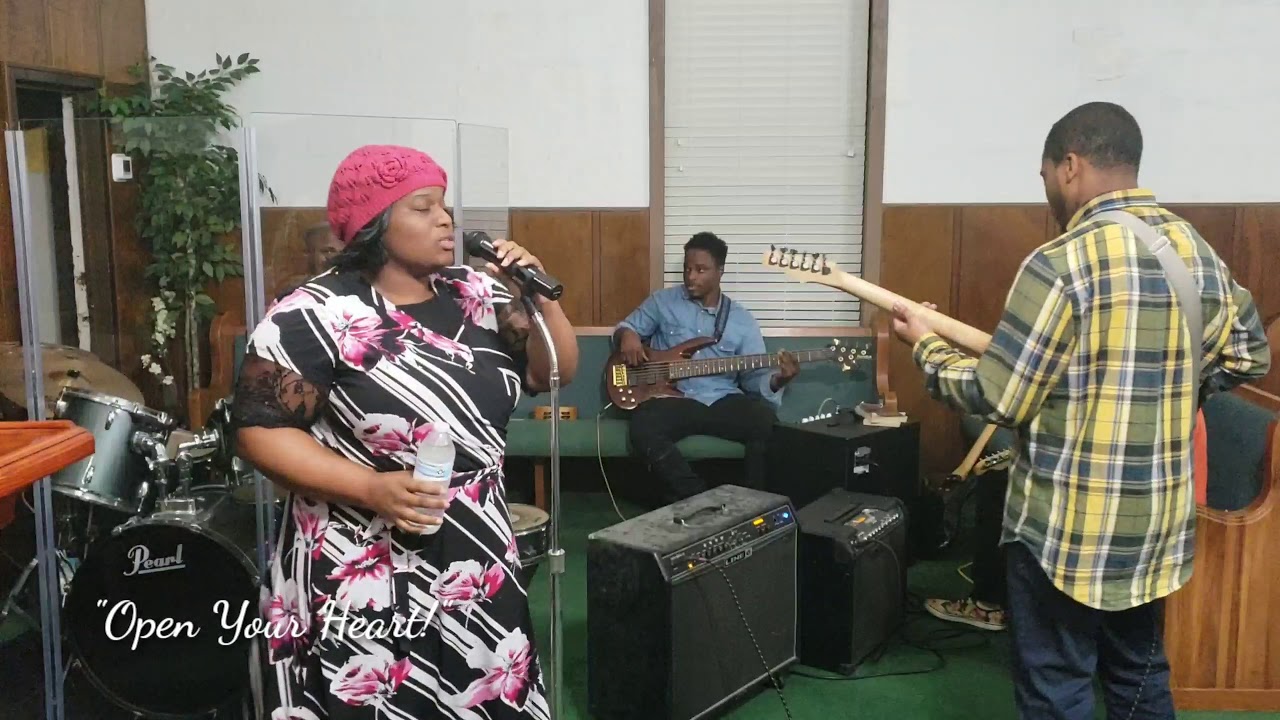 MUSICAL PRAISE AND WORSHIP - PART 2/3 - YouTube