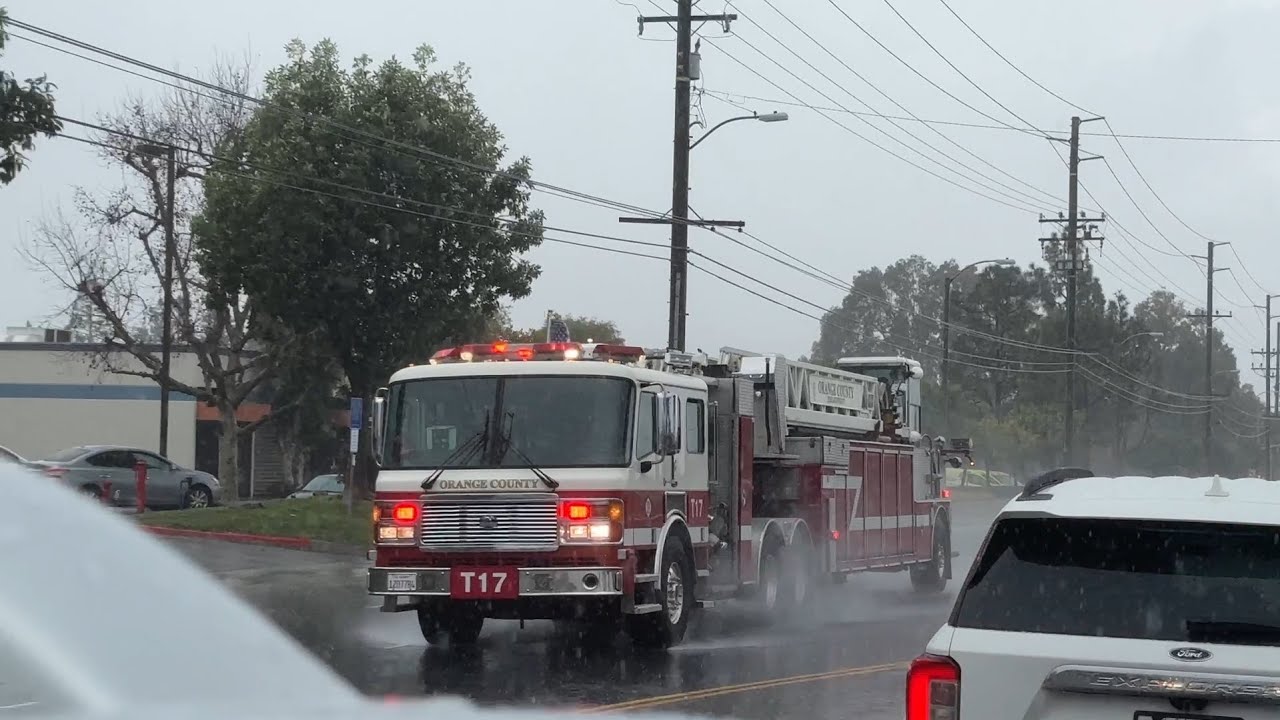 OCFA Truck 17 (Reserve) Responding - YouTube