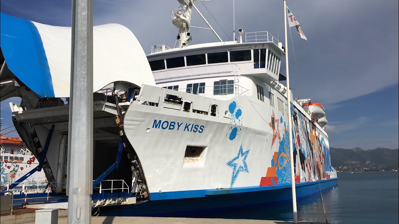 MOBY KISS a Portoferraio ELBA - YouTube
