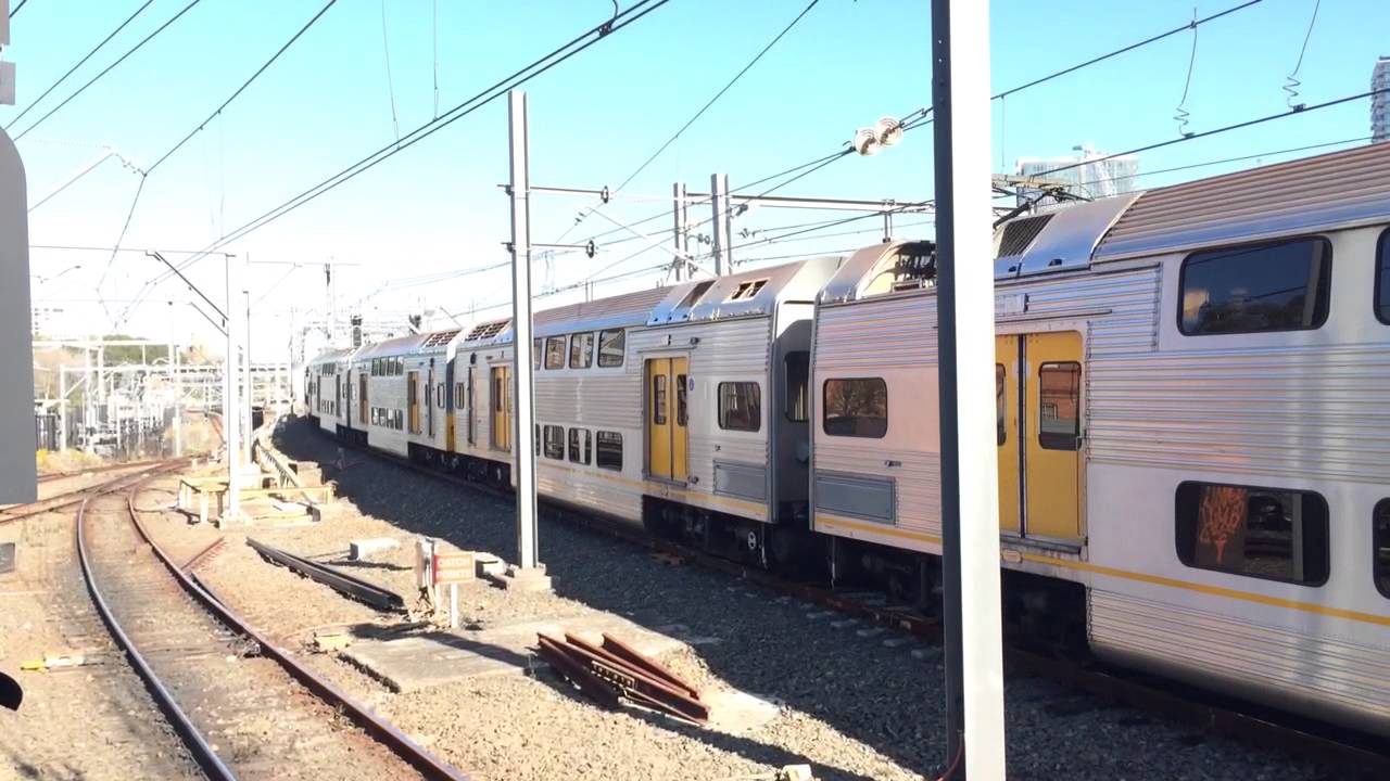 Sydney Trains C2/C4 Arriving At Central - YouTube