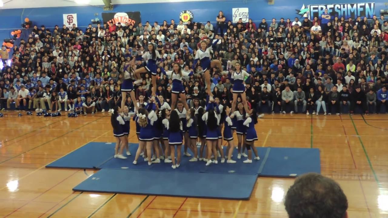 SSFHS Cheer: Welcome Back Rally 2016 - YouTube