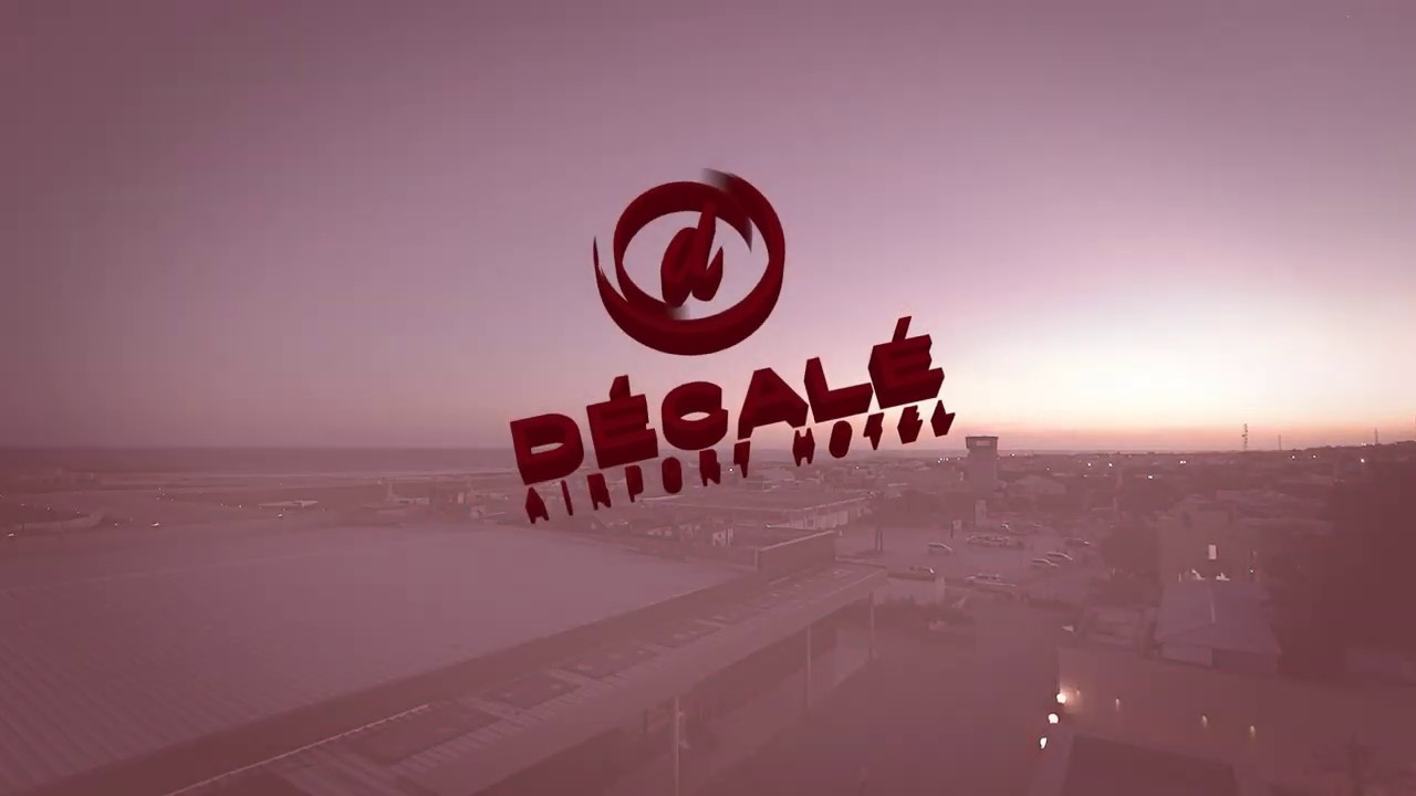 Décalé Airport Hotel - YouTube