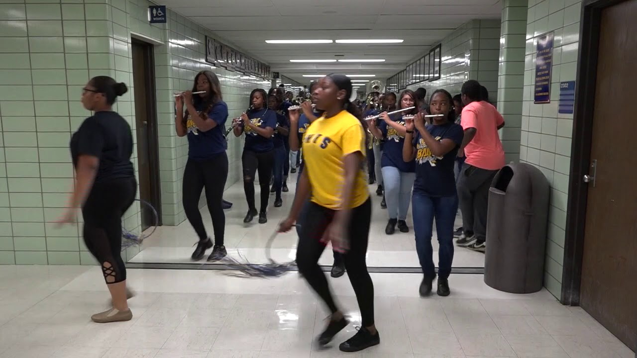 2019 Homecoming Hallway Parade - YouTube