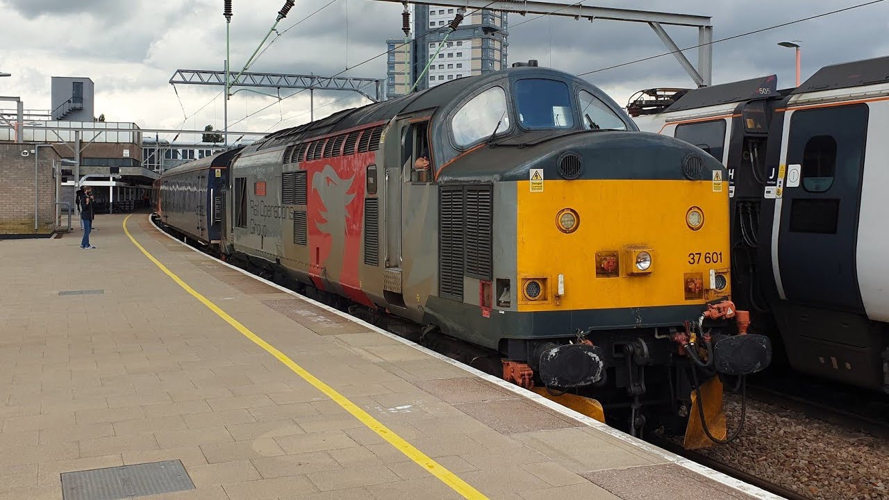 ROG Class 37601/611 T'n'T with WMR 196109, Explosive departure from ...
