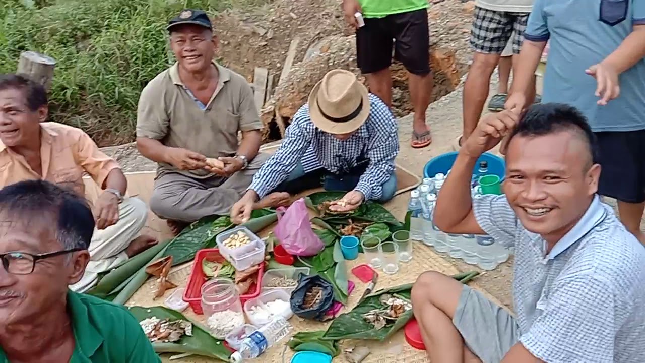 Sembayang atau miring adat suku IBAN SELANGAU SIBU SARAWAK - YouTube