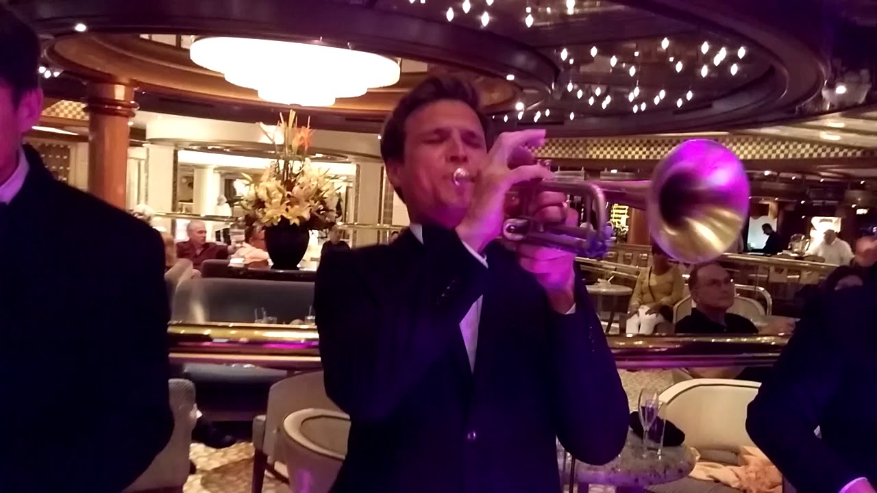 Royal Princess Dance Night - YouTube