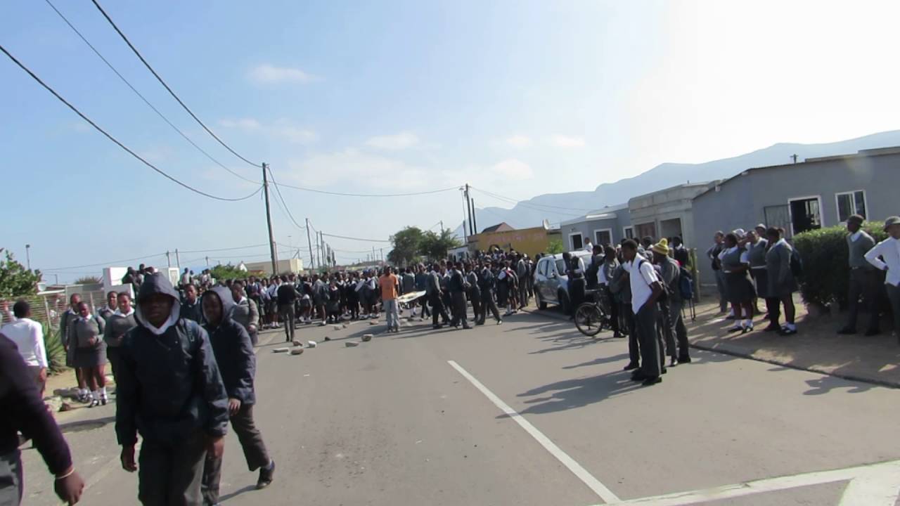 Qhayiya Secondary School Toy Toy - YouTube