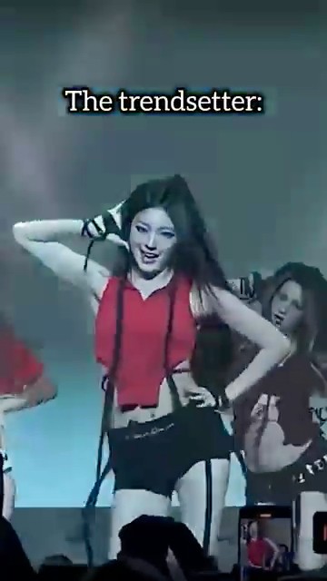 YOONCHAE ACELERADA dance trend #shorts #katseye - YouTube