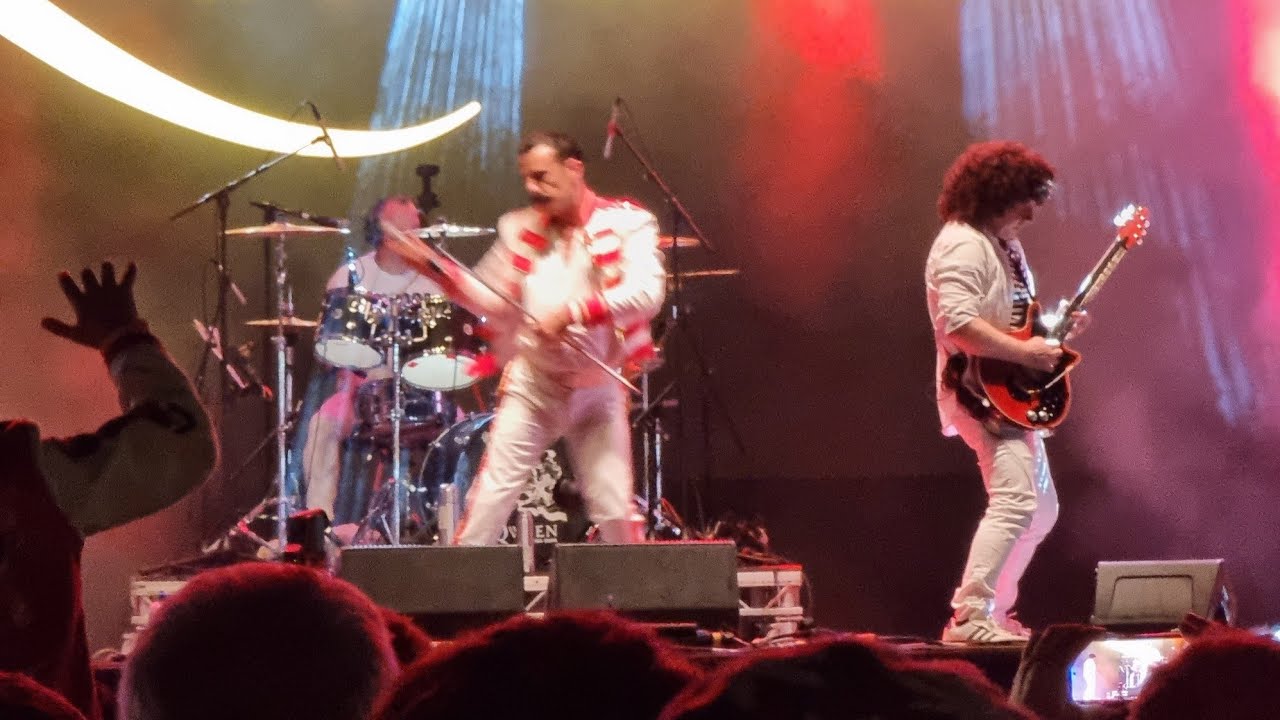 Forest Fest Qween ... Queen tribute band. Awesome Amazing Cool music ...