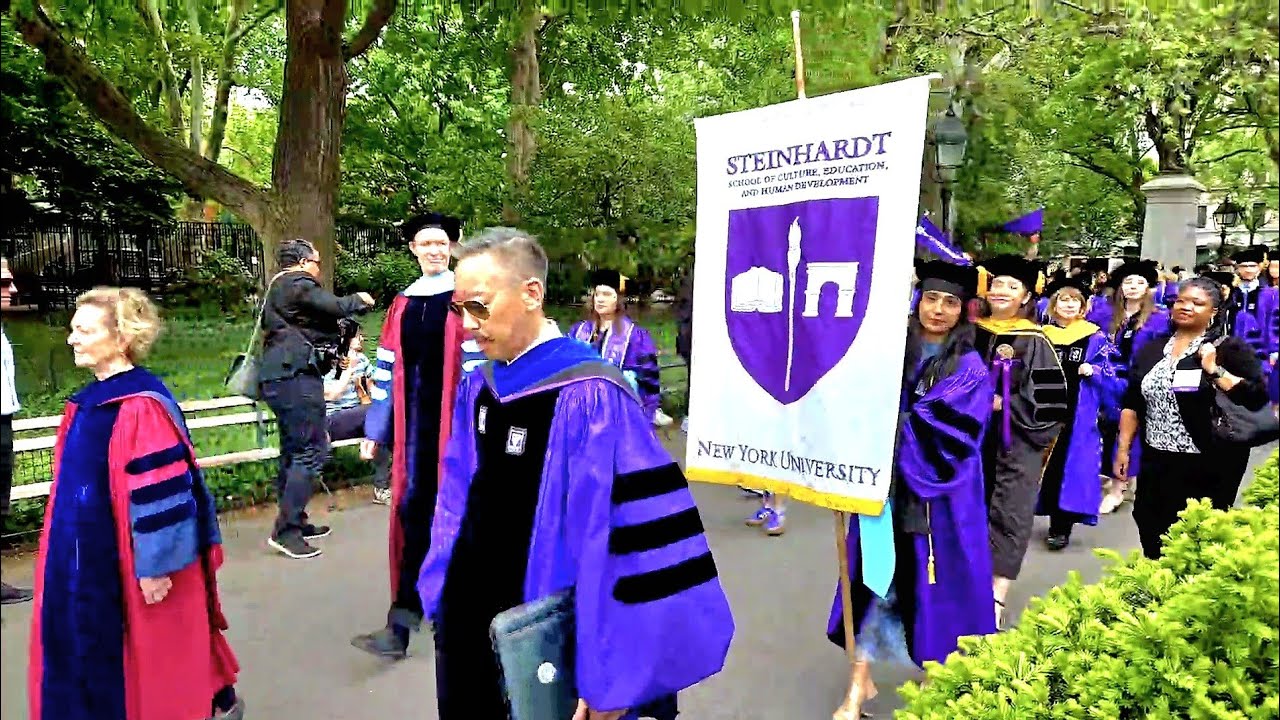 NYC LIVE: NYU Graduates in Washington Square Park, Jazz, Bagpipes ...