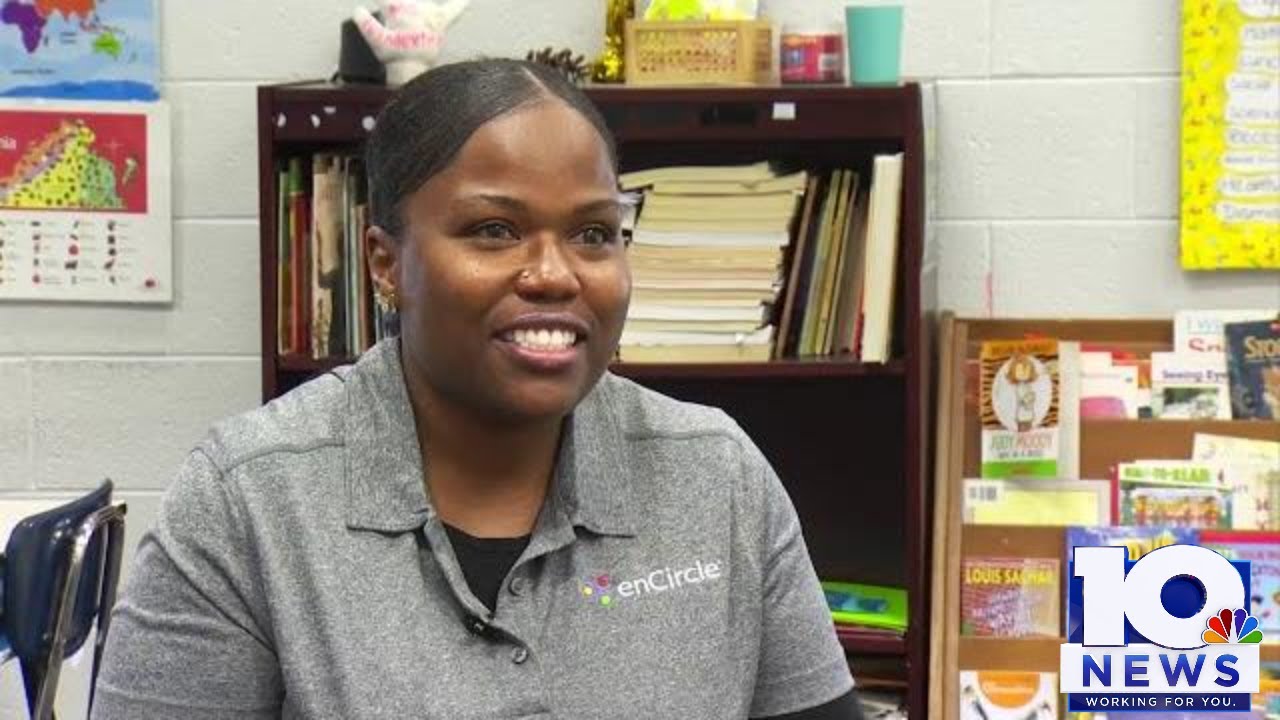 Roanoke teacher shapes the next generation - YouTube