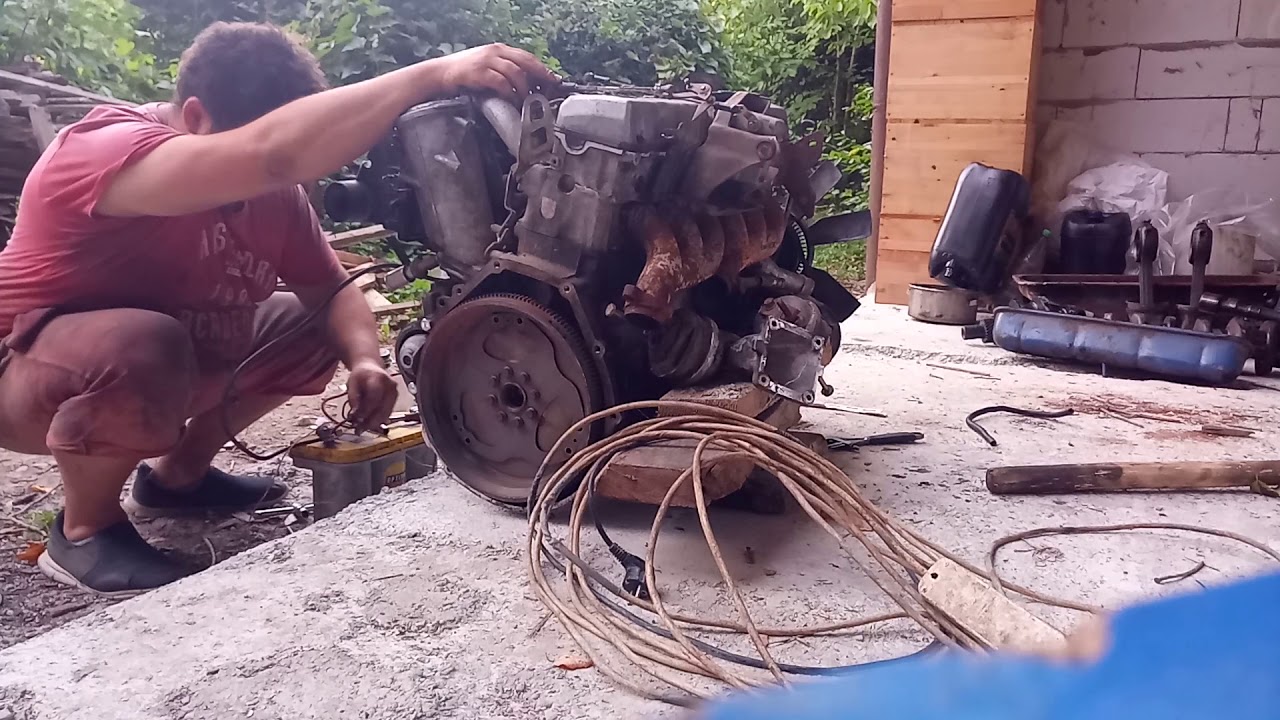 Motor Mercedes om603 - YouTube