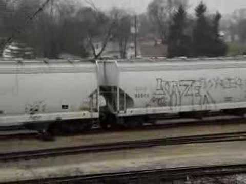 EJ&E NW2 #450 and Slug, SW1200 #306 and #322, Joliet IL - YouTube