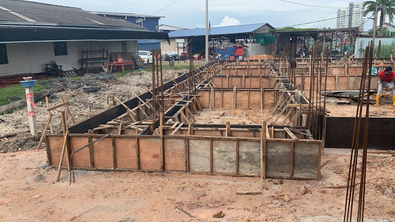 Timber Formwork Installation Construction : Ground Beam Traditional ...