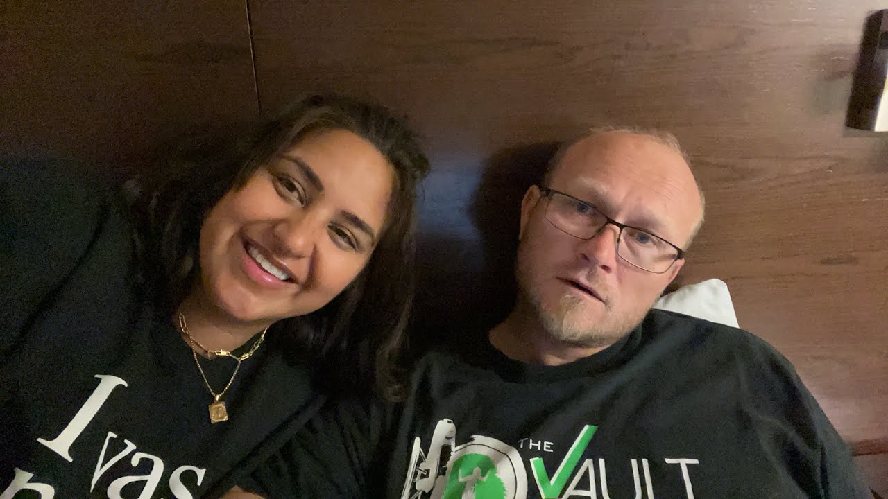 ANDY & TIA Q & A ask us anything Vlog 816 - YouTube