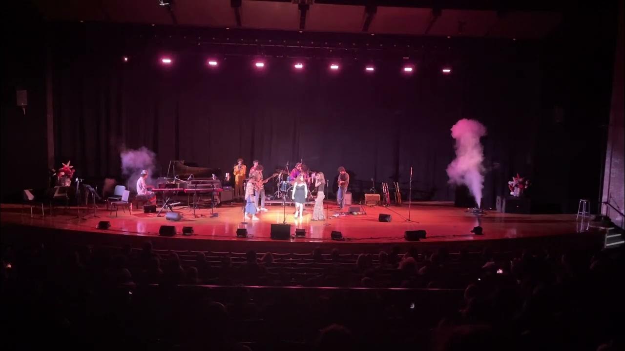 100 Thoughts by Ella Rosenblatt performed by the New Music Ensemble - YouTube