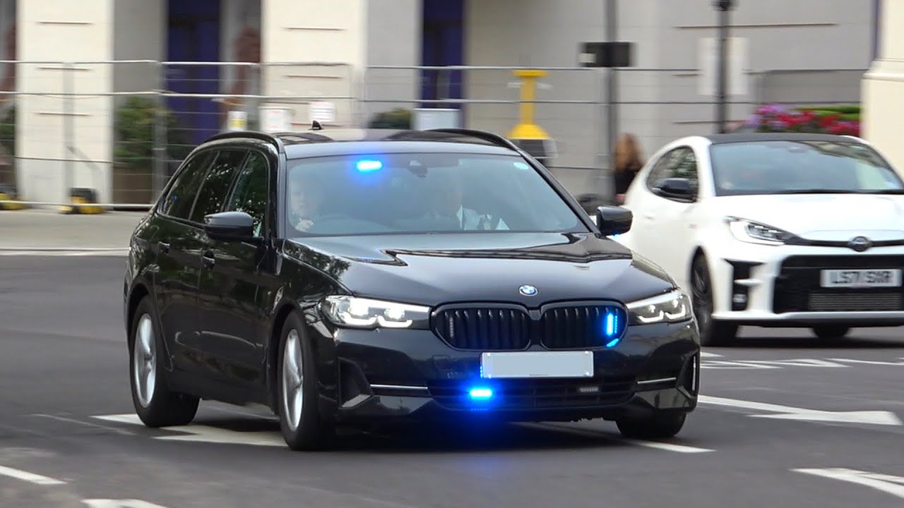 Metropolitan Police unmarked BMW 530d xDrive emergency lights + siren ...