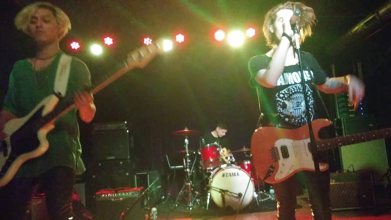 TKO - Forts Like Vana | Live at the Fubar St. Louis March 30 2019 - YouTube