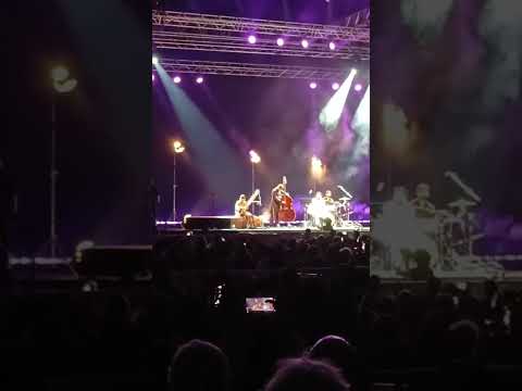 Mesmerizing Arijit Singh 'Maya Bhora Raati' Live In Kolkata with Anoushka Shankar and Bickram Ghosh