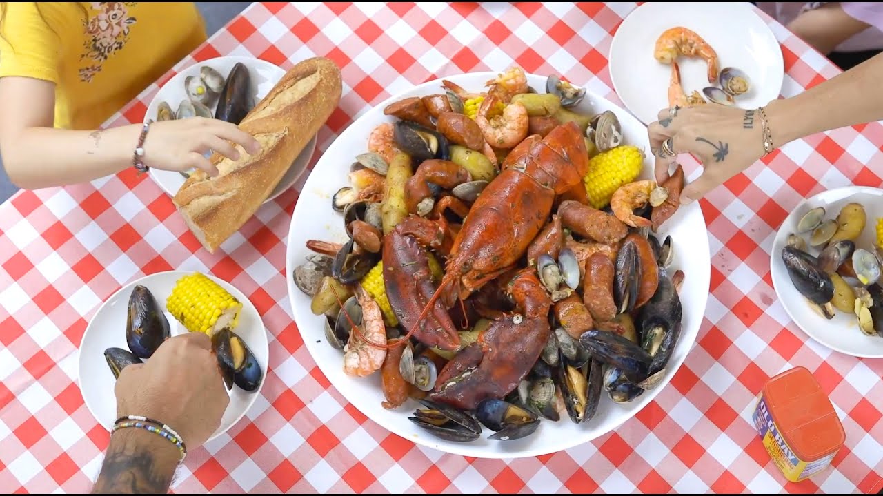 How-To Cook the Clam Bake Kit - YouTube