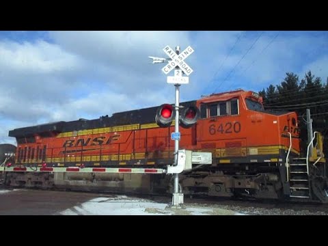 BNSF 6420 East HNTWKCK Filmed In Trenton Township WI (1-16-2025) - YouTube