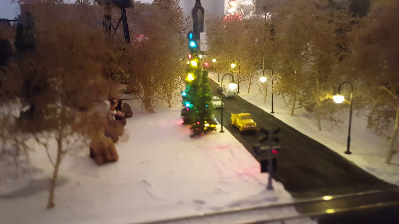 N Scale Christmas layout 2019 - YouTube