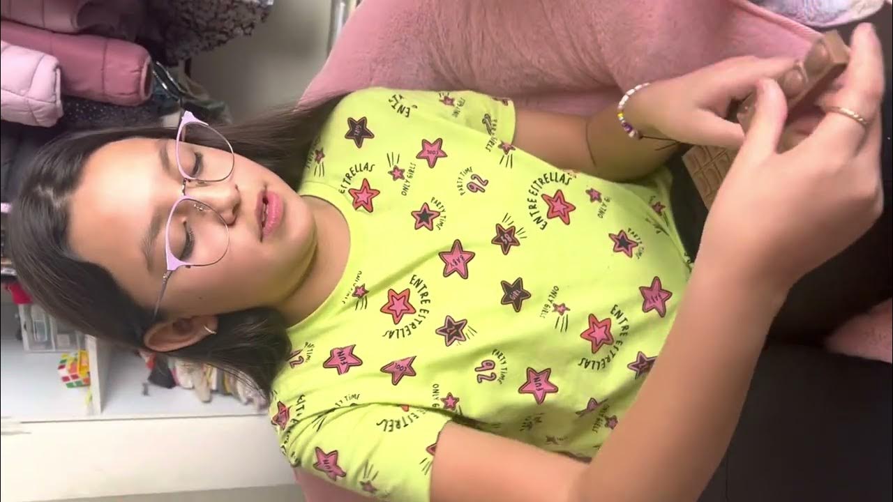 Abriendo el chocolate M&m de mi mamá jiji . 😋 - YouTube