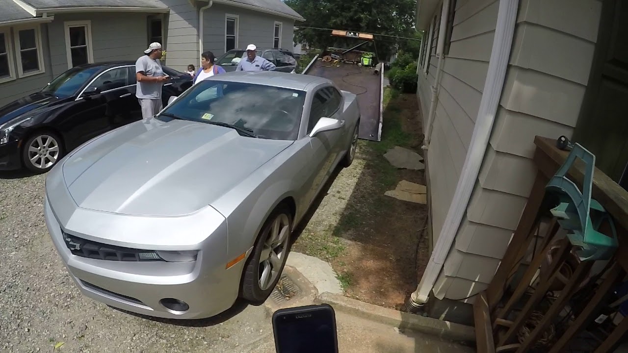 Nice camaro getting repo'd... - YouTube