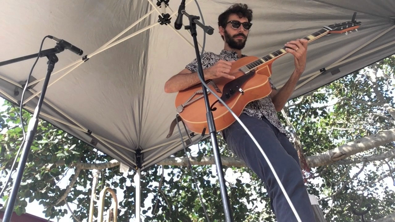 Angel Say live at Brookfield Markets LONG VERSION - YouTube
