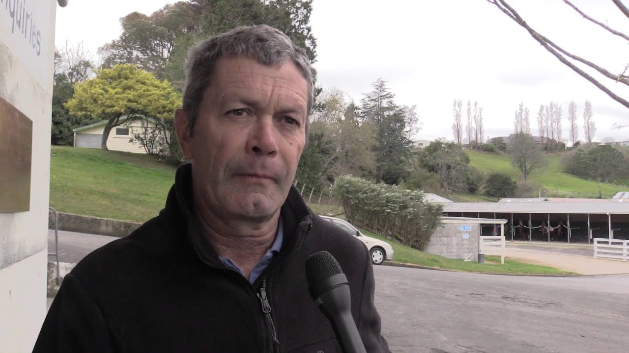 Stephen McKee - Spin Doctor, September 15 - YouTube