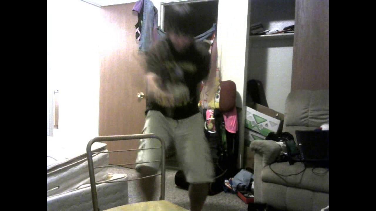 Disney Epic Mickey Soundtrack Steambot Willie DANCE VIDEO - YouTube Music