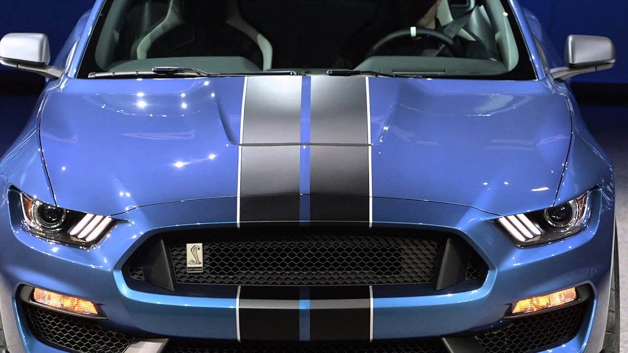 2016 Ford Shelby Mustang GT350R vs 2017 Audi R8 - YouTube