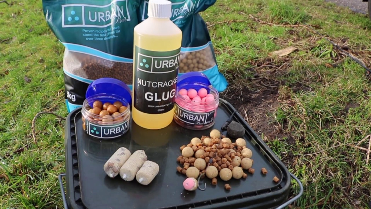 CARP FISHING *** The Backyard pool Urban baits - YouTube
