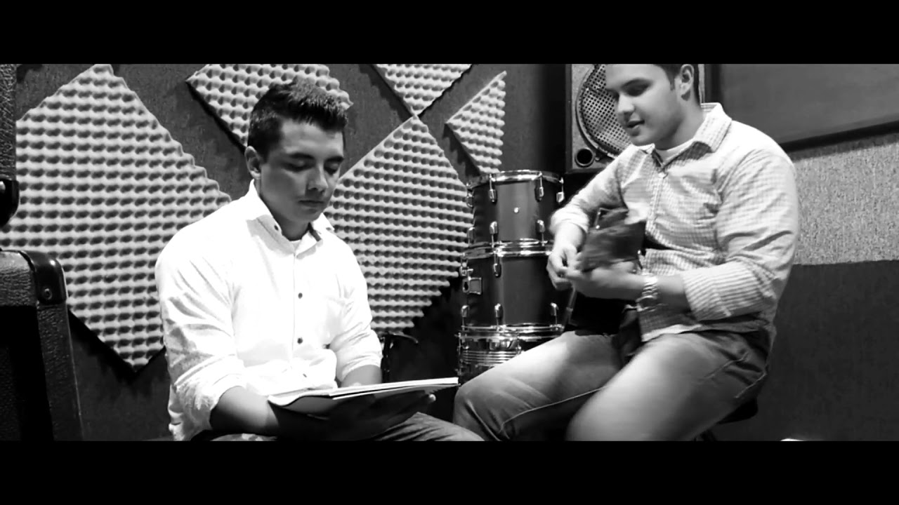 Mauricio & Alex || Eres todo para mi || Video Official - YouTube