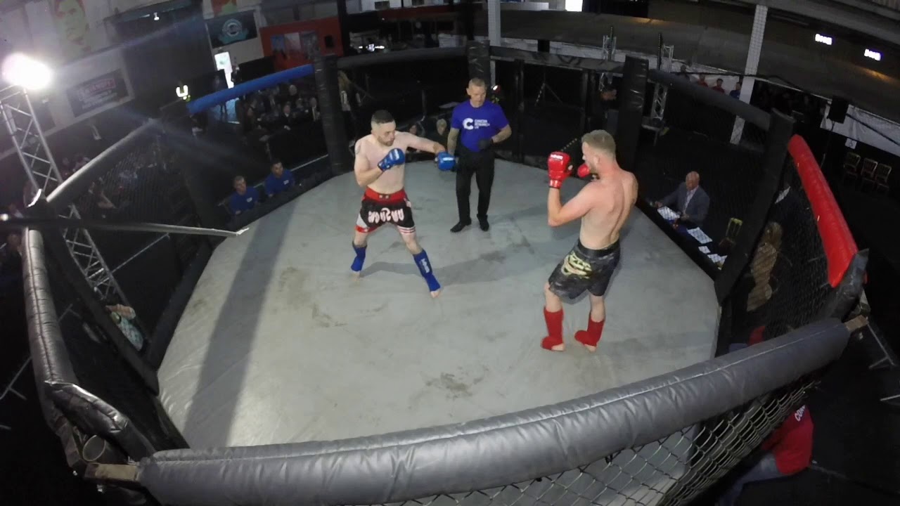 Ultra MMA | Cardiff | Craig Crook VS Richard Lewis - YouTube