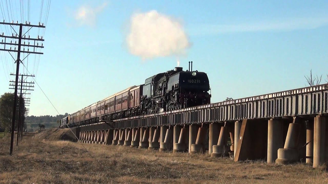 Australian Beyer-Garratt 6029 - 2015 Wagga Wagga Shuttles (Day 1) - YouTube