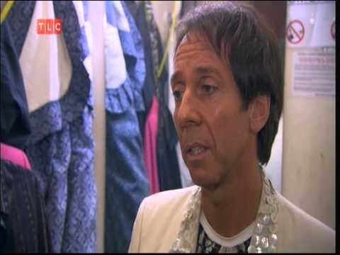 Jimmy Jemain as Cliff Richard on Superstars and Superfans - YouTube