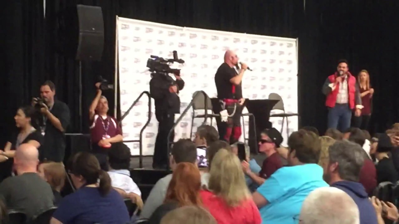 Back to the Future Delorean Time Machine CAKE surprise at FanExpo ...