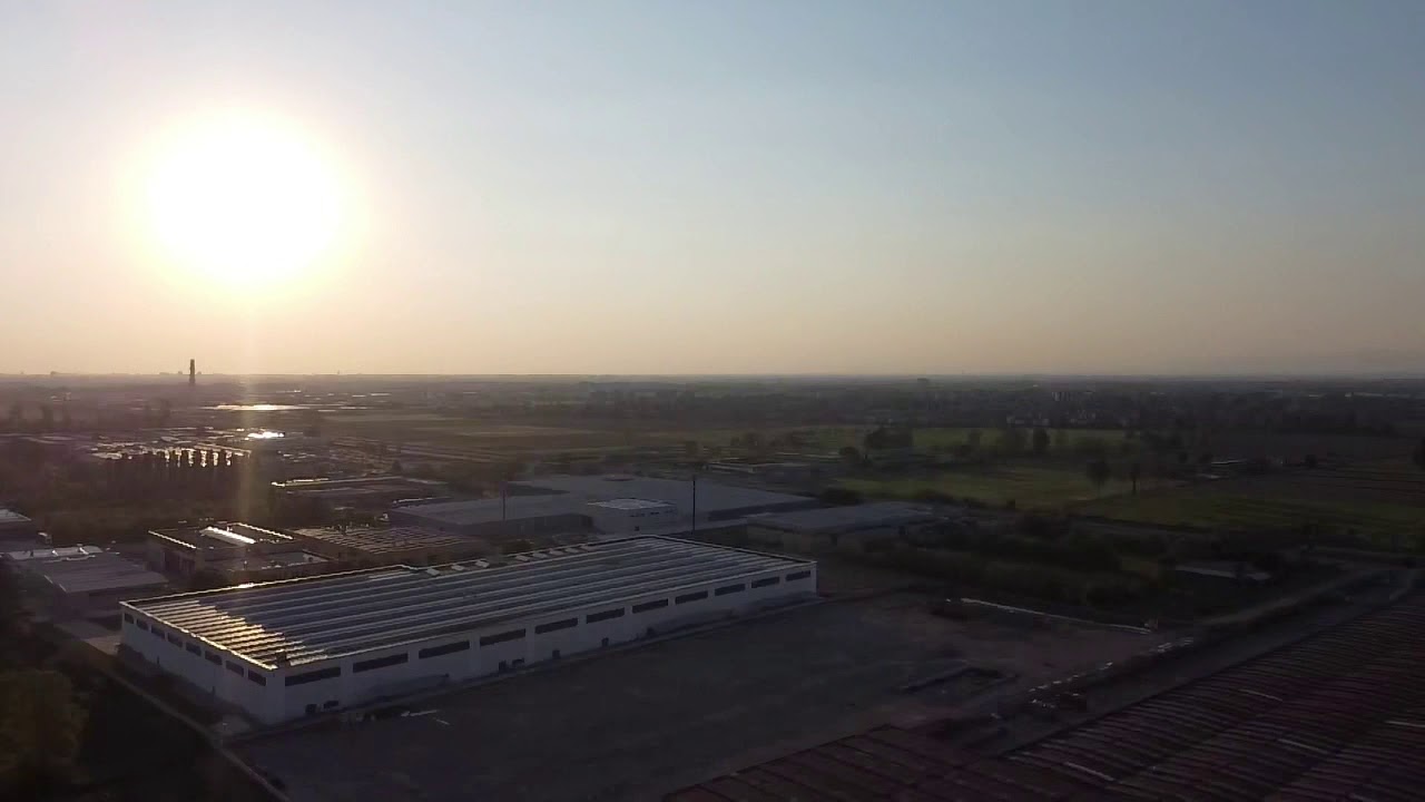 Vignate Milano riprese aere area metropolitana milanese - YouTube